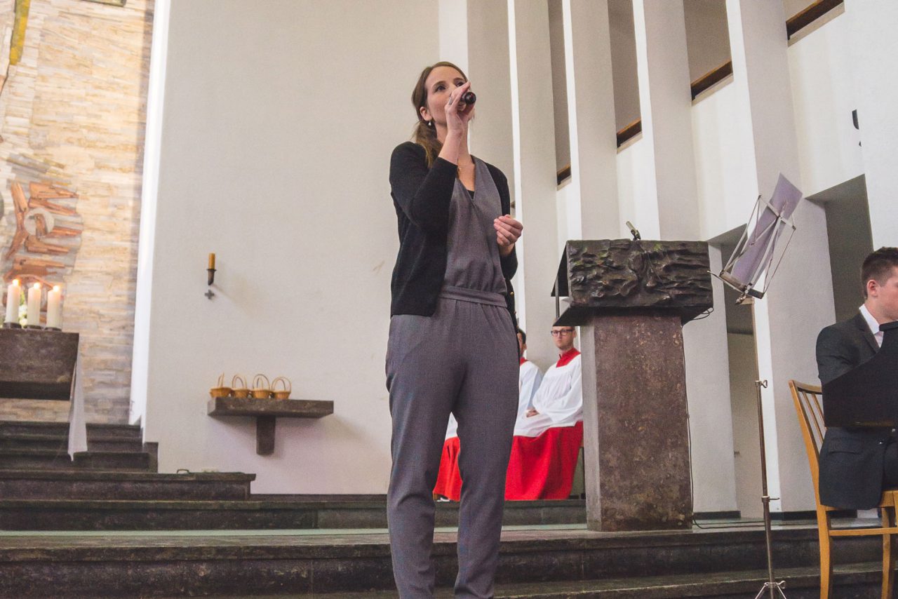 Julia Raizner - Professionelle Moderatorin aus Stuttgart